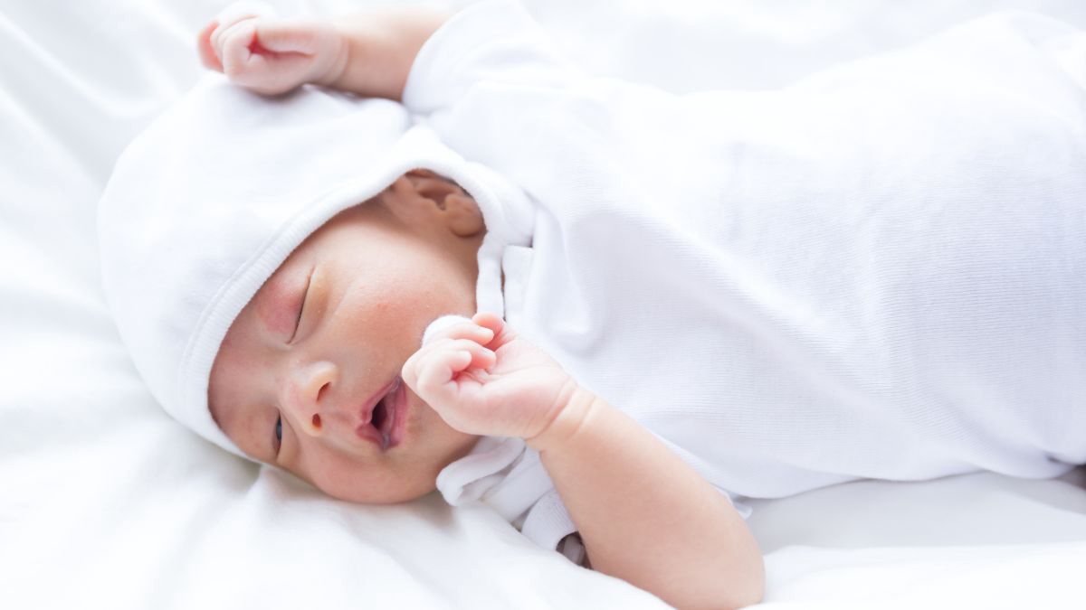 Kenapa Bayi Sering Ngulet? Ini Penyebabnya - KlikDokter